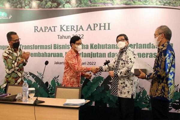 Pengelolaan Hutan Lestari, KLHK Harapkan APHI Mitra Strategis