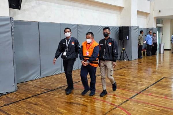 KPK Tetapkan Dirut & Dirkeu Amarta Karya Tersangka Korupsi Proyek Fiktif KPK Tetapkan Dirut & Dirkeu Amarta Karya Tersangka Korupsi Proyek Fiktif