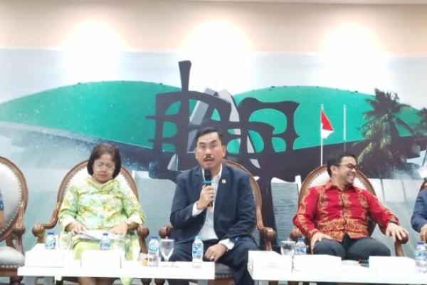 Hendrik Sitompul: Perayaan Natal 2024 Bawa Pesan Damai Bagi Semua Lapisan